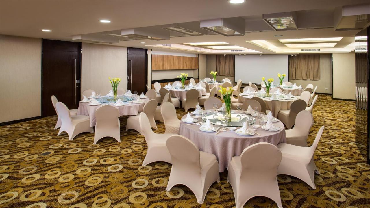 HOLIDAY INN CITY CENTRE HARBIN